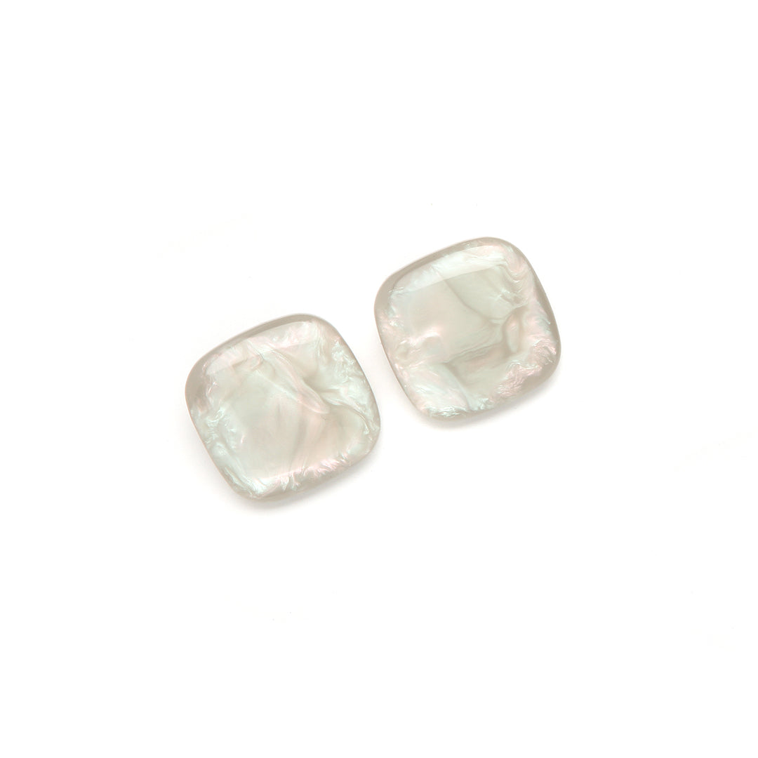 Lara Clip Earring Shell – Frances Kahn